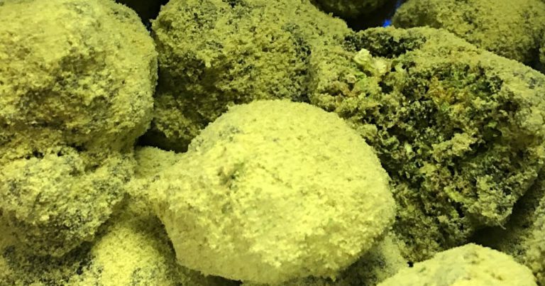 How to Smoke Moon Rocks Weed l Growing Marijuana Blog